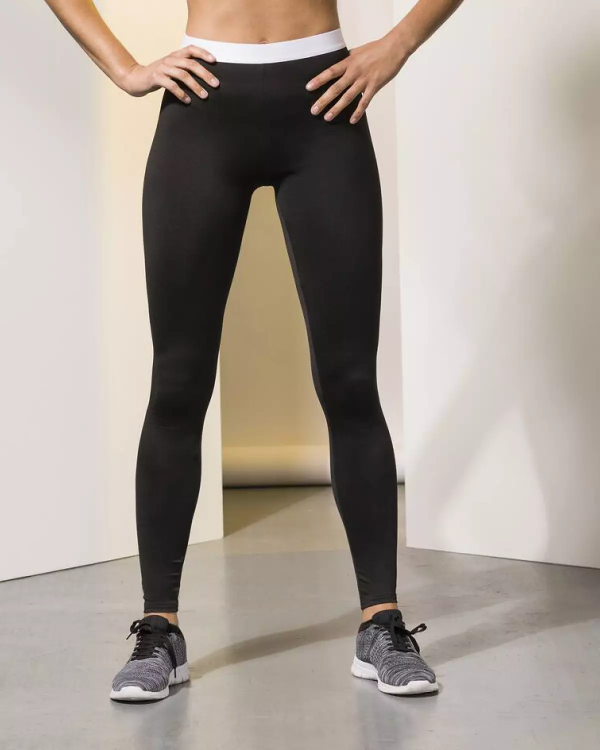 SK426 | Skinnifit | MAINGAUCHE